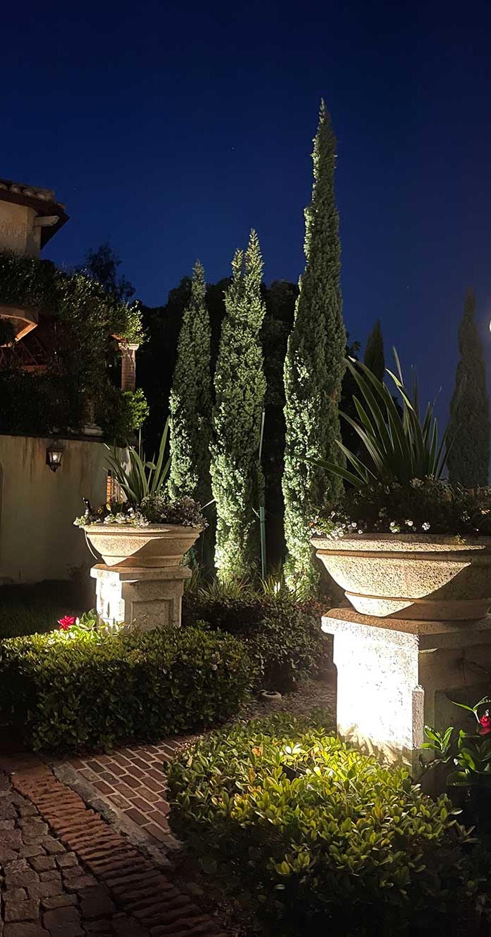 Outdoor lighting tips: Backyard lighting | Pleasant Lightscapes